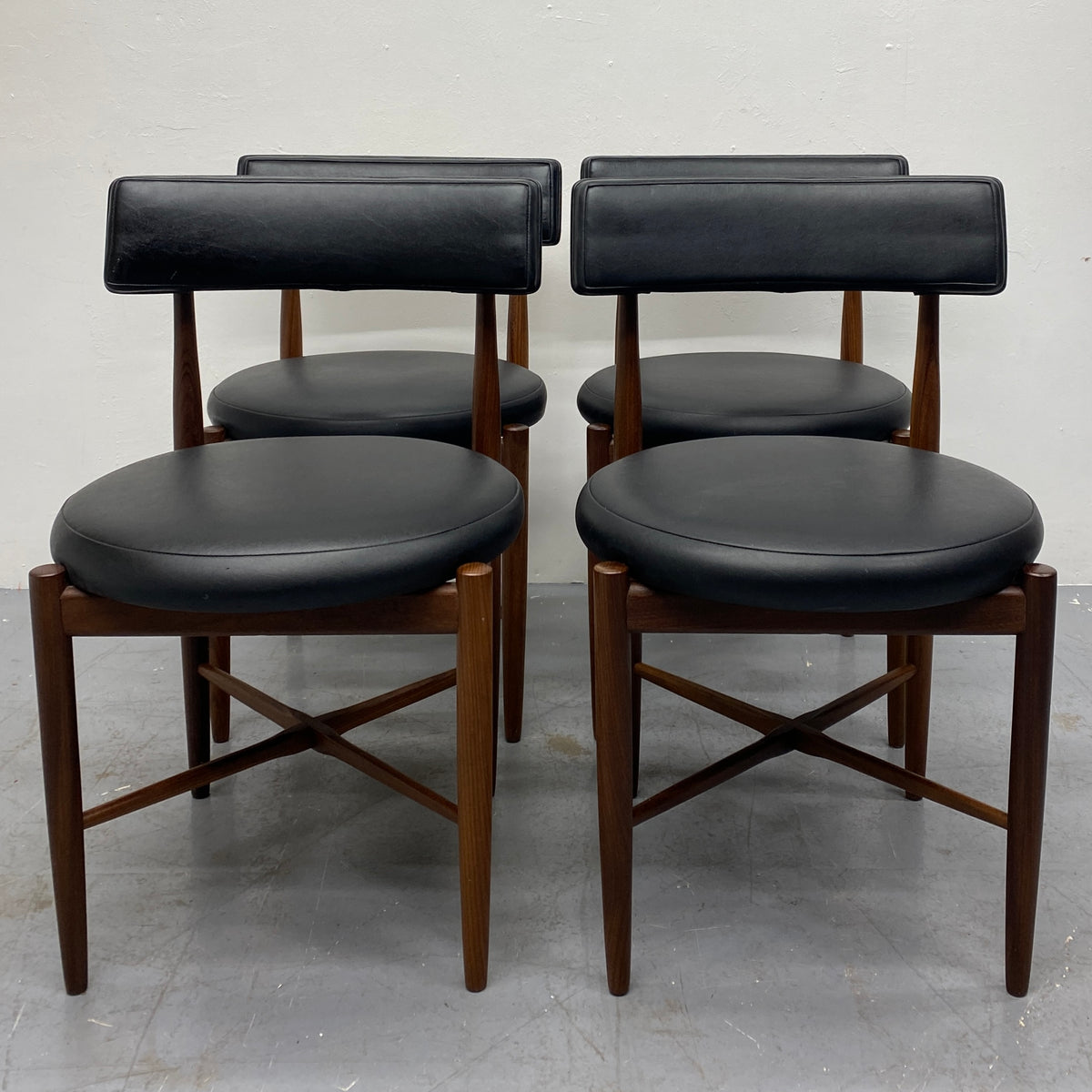 Chairs, Stools & Sofas – Pool Bank Interiors