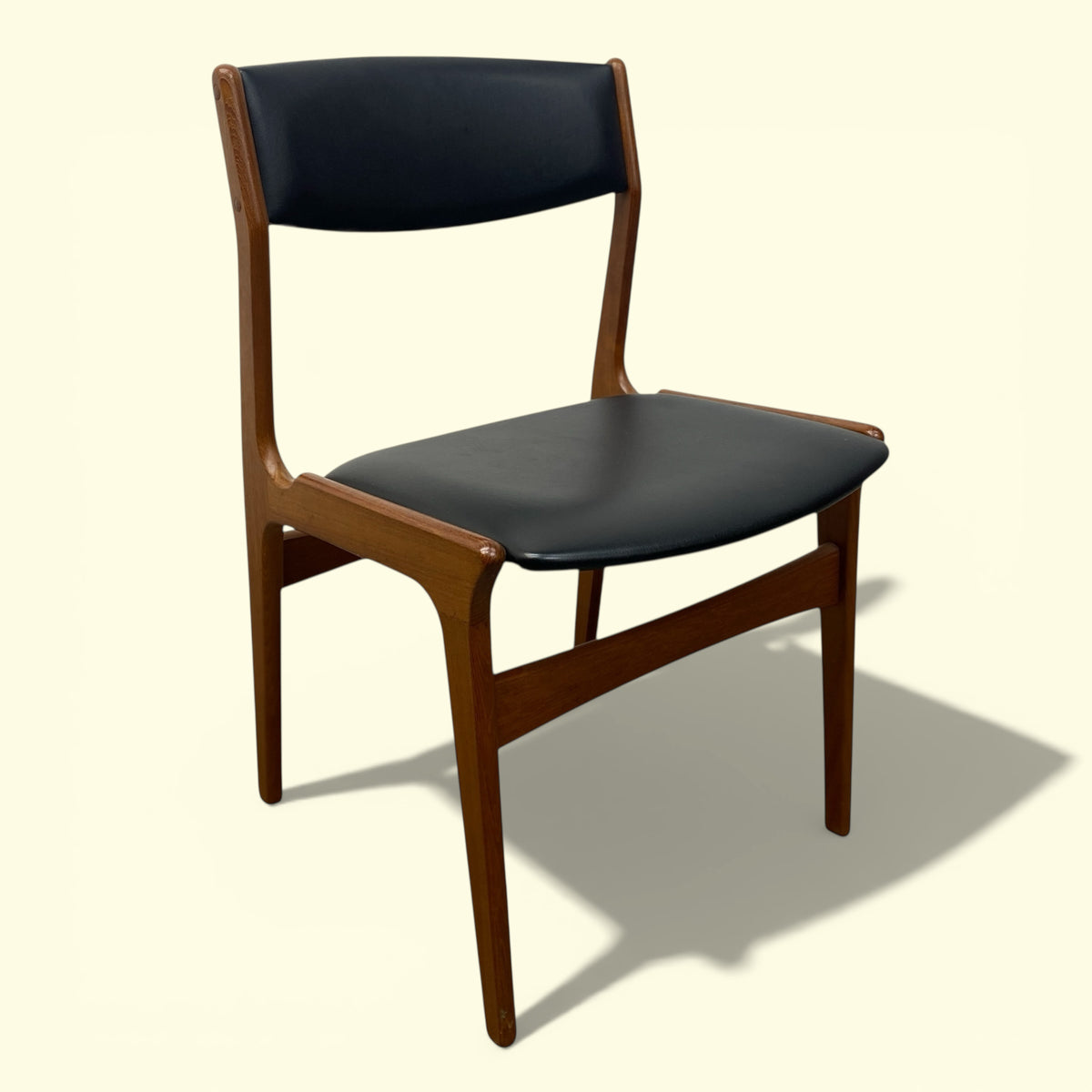 Midcentury Dining Chairs Dyrlund Erik Buch – Pool Bank Interiors